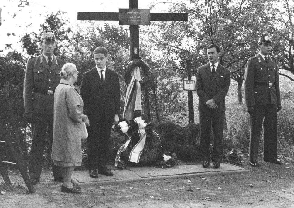 Wohlfahrt, Dieter | Chronicle of the Wall